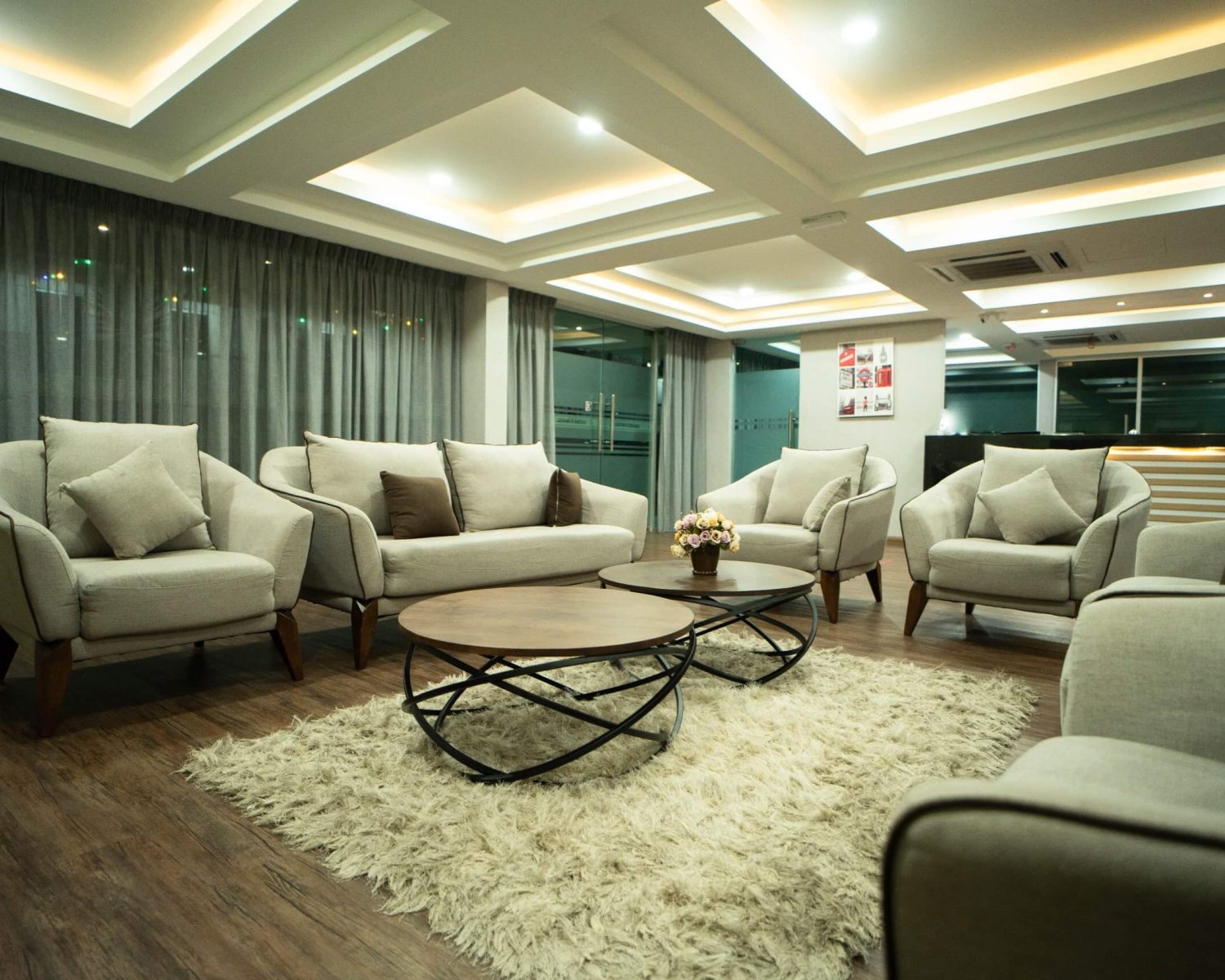 ZAQUES HOTEL – Hotel And Apartment